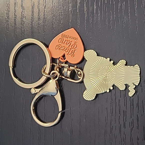 Disney | Accessories | Disneys Winnie The Pooh Tigger Keychain Bag ...